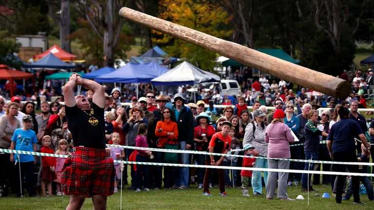 Caber Toss - Amazing Facts About Highland Games | Scotland.com